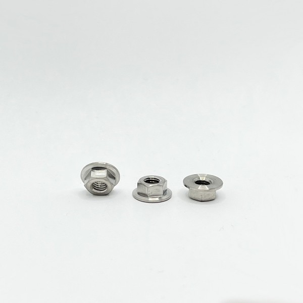 Titanová matice M5 | Grade 5 | DIN 6923 | přírubová (s límcem) | Cetima.cz